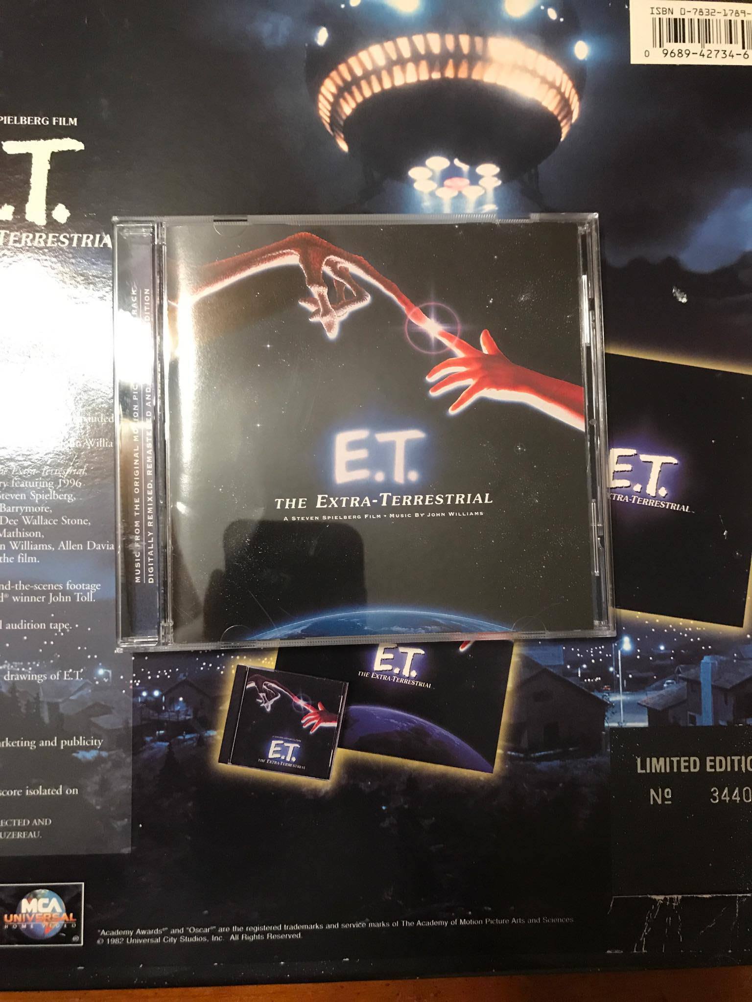 E.T. The Extra-Teresstrial LaserDisc Gold CD - JOHN WILLIAMS - JOHN ...