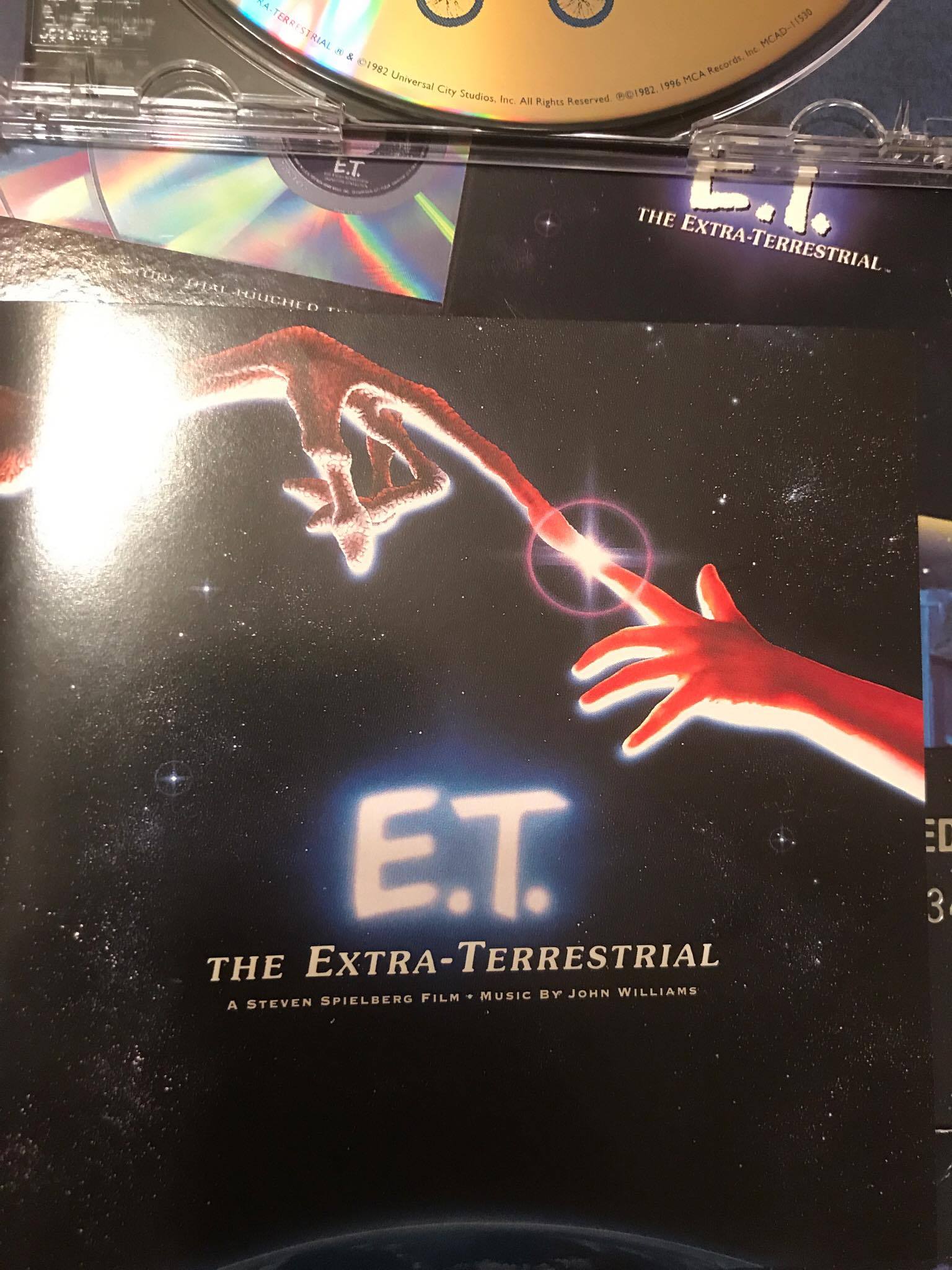 E.T. The Extra-Teresstrial LaserDisc Gold CD - JOHN WILLIAMS - JOHN ...