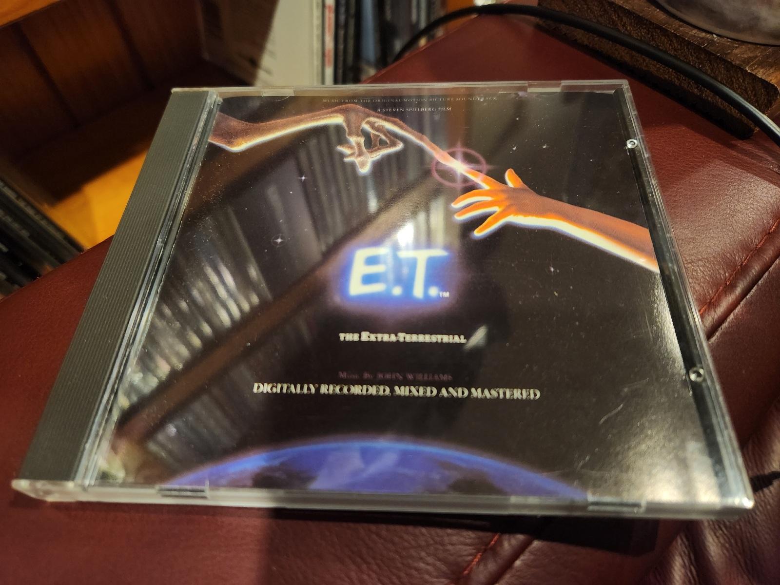 E.T. The Extra-Terrestrial - 40th Anniversary Edition from La-La Land ...